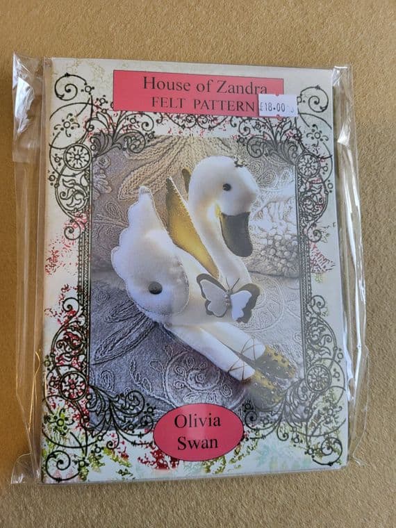 Olivia Swan kit