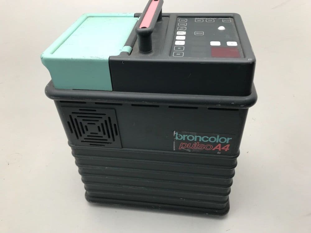 Broncolor A4 Pulso studio flashpack