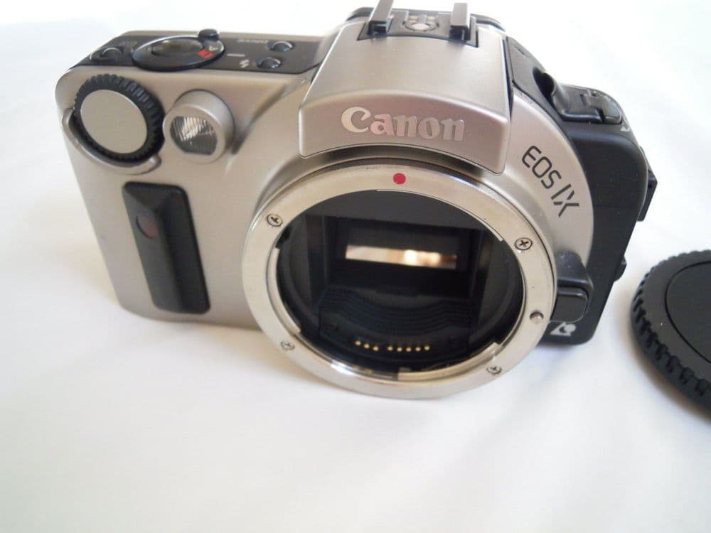CANON EOS IX CAMERA