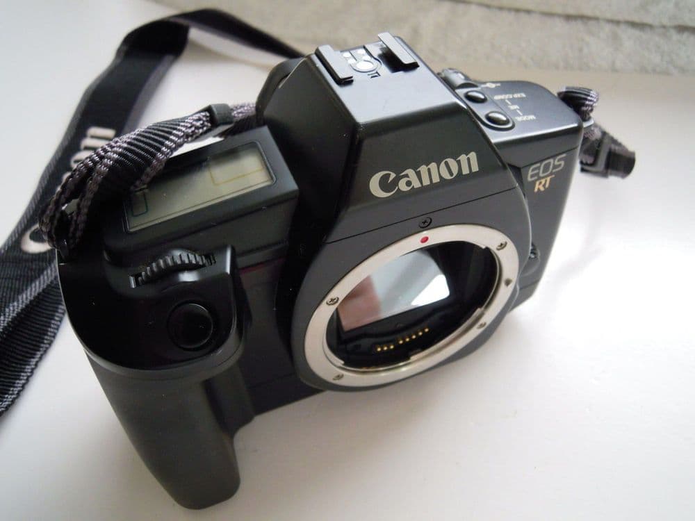 Canon EOS RT Body camera