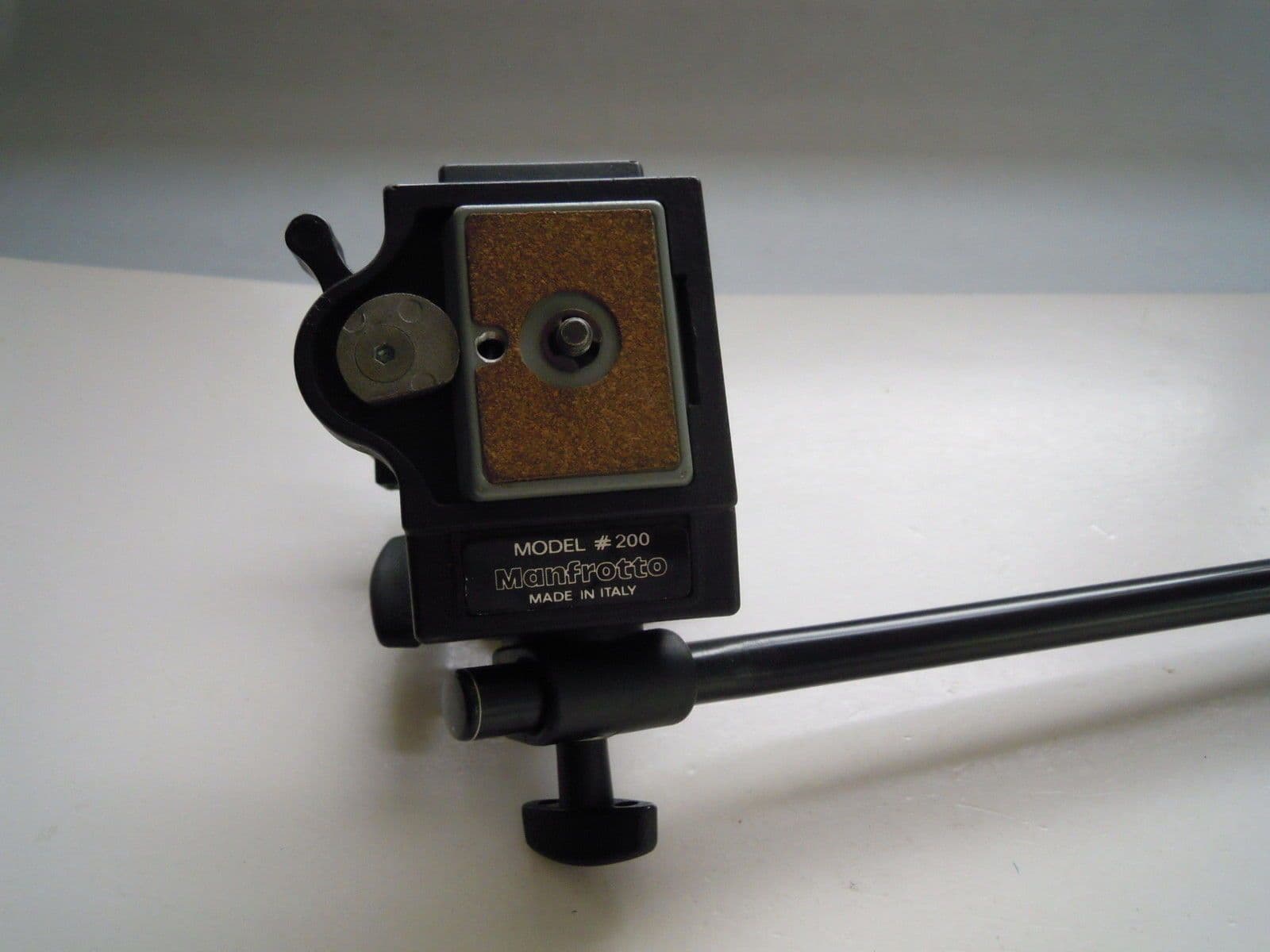 MANFROTTO VIDEO HEAD MODEL 200