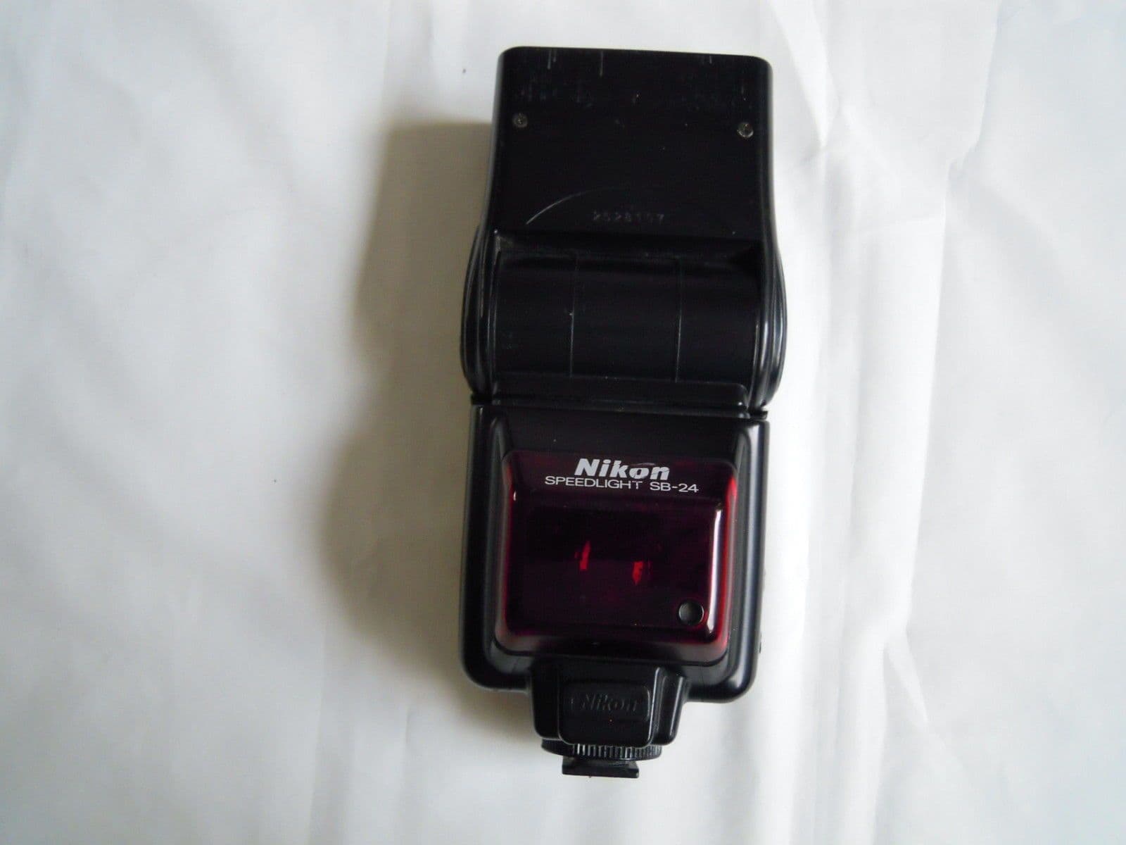 NIKON SPEEDLIGHT SB-24 FLASH GUN