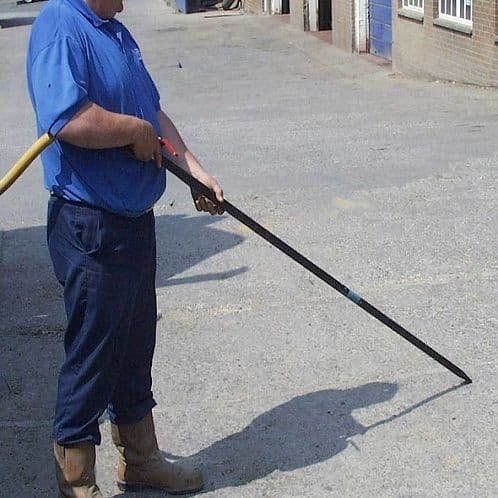 Needle Guns Scrapers & Air Lances For Hire