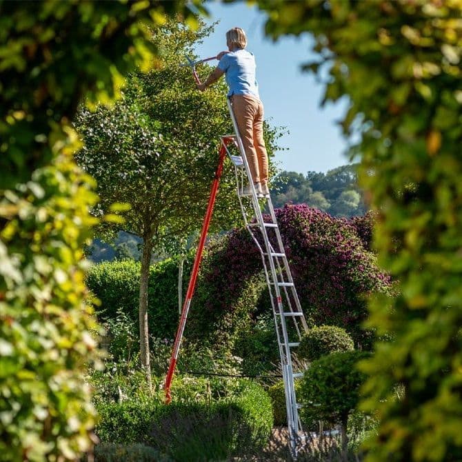 Professional Adjustable Tripod Ladders For Hire