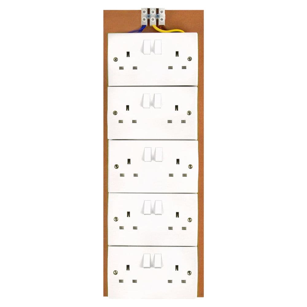 10 Way PLug Switched Socket Extension Board