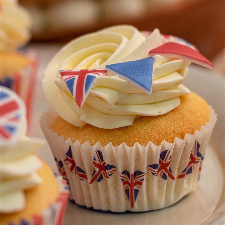 Union Jack Edible Bunting 14 pieces