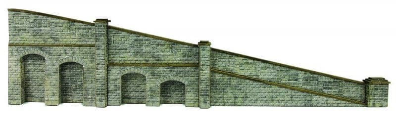 PN149 N scale Tapered Retaining Wall in Stone