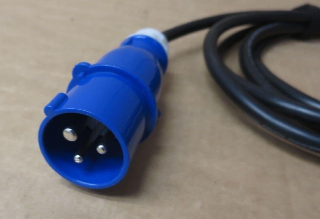 19" 1U Rackmount 16A 250V Single Phase to 6-Way UK Output PDU On/Off ...