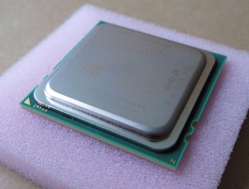 2 X AMD Opteron OSA2220GAA6CX 2 8GHz Dual Core Processor CPU Socket Server