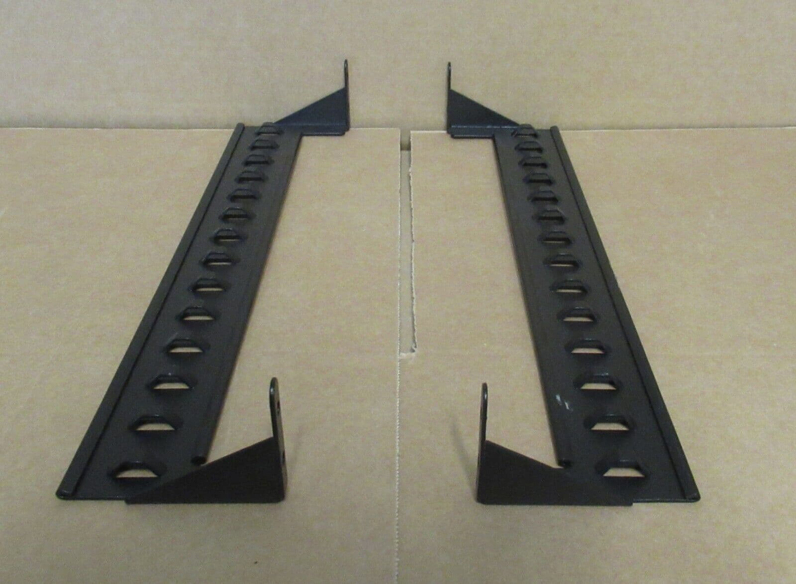 2 x APC 870-5426-R4-V0 Cable Retention Bracket Black 15" Without Screws