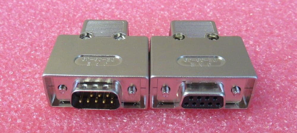 2 x JAE DE-C8-J9 9 Contact Straight Polymer D-sub Connector Backshell Connector