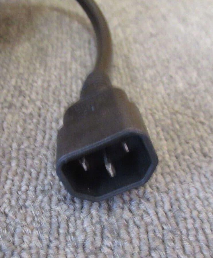 2 5M Black Extension Mains Cable IEC C14 Male To 2 Gang UK Socket