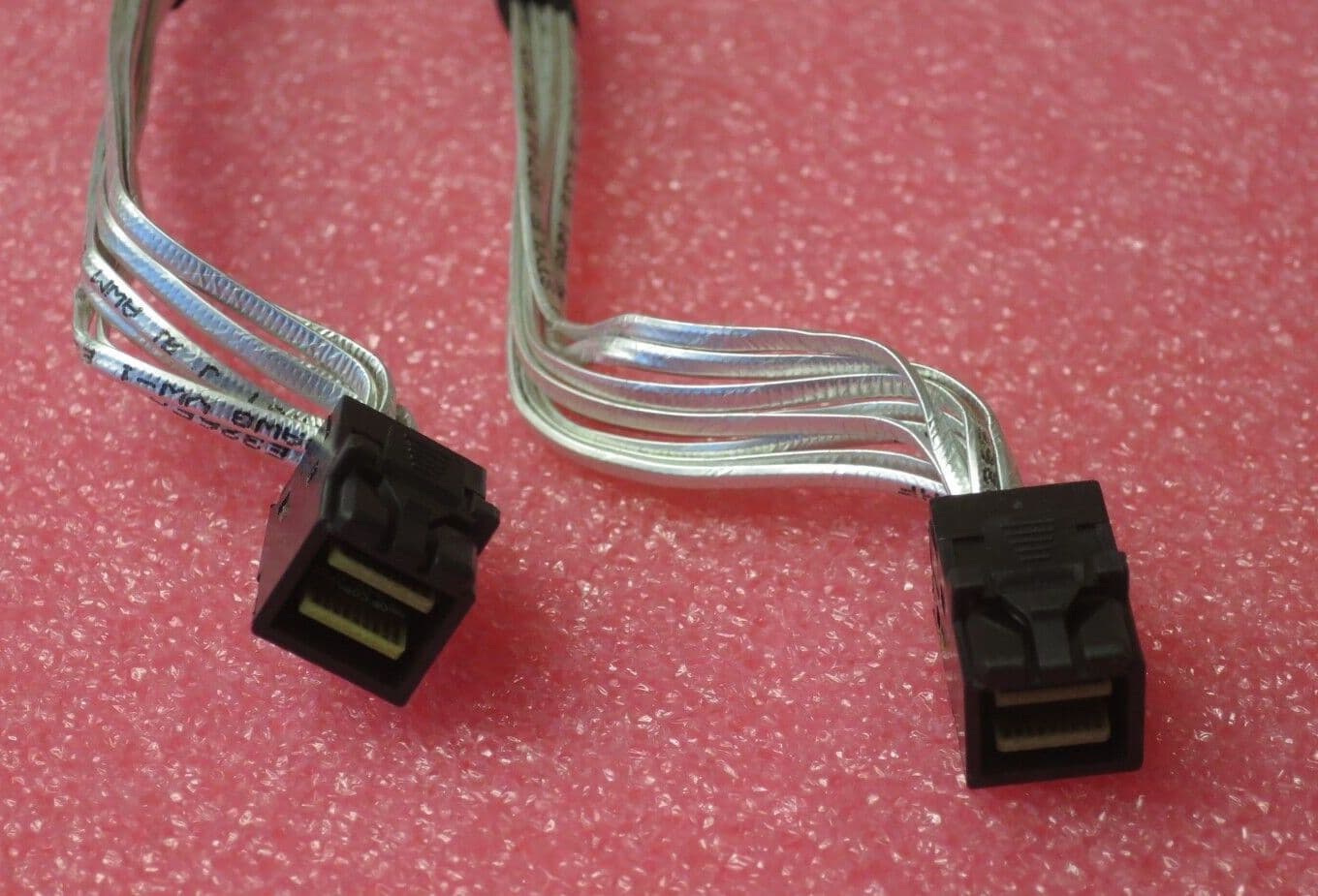 2x Amphenol Internal Mini-SAS HD SFF 8643 to 4x SATA 6G 51cm Cable ...