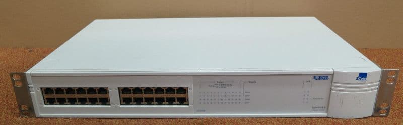 3COM 3300 3C16980 HUB 24-Port SuperStack II 2 Ethernet Network Hub