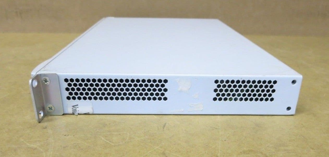3COM SuperStack 3 26-Port Network Switch 4500 3CR17561-91 1756-110-00