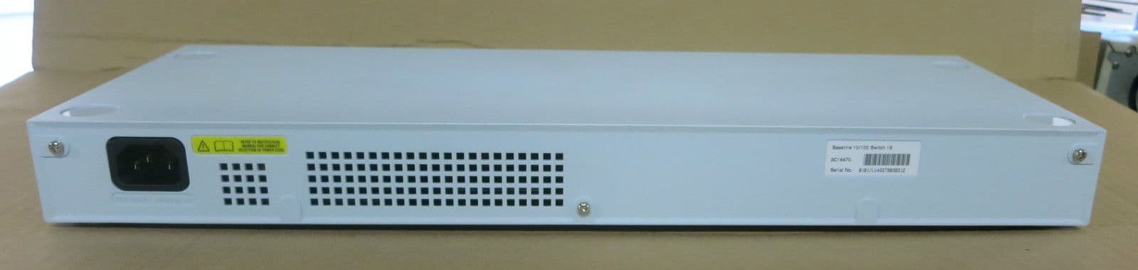 3Com SuperStack 3 Baseline 10/100 16-Port Ethernet Switch 3C16470