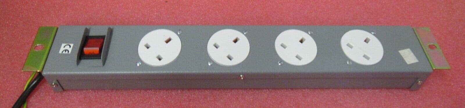 4 Way UK Sockets Horizontal Rackmount PDU With 16A Commando Plug 4 5m