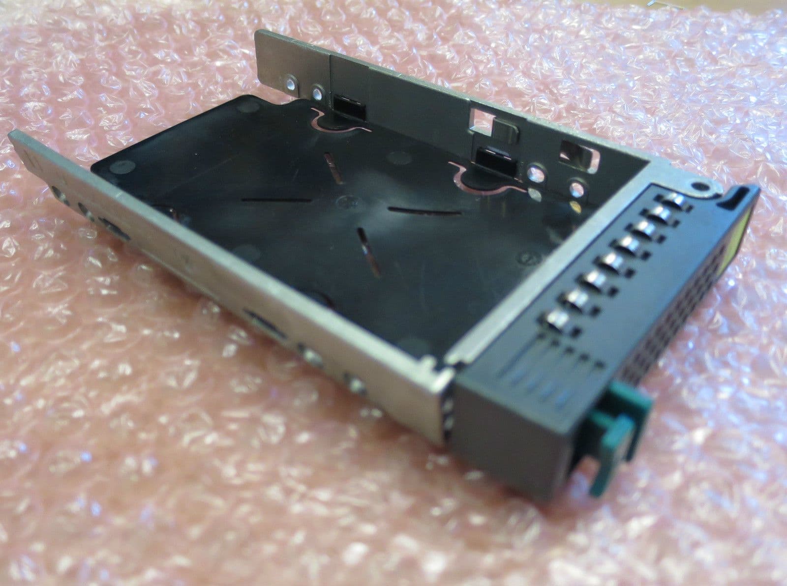 4 x Fujitsu Primergy SATA SAS 2 5" Drive Caddy for RX200 RX300 BX620 ...