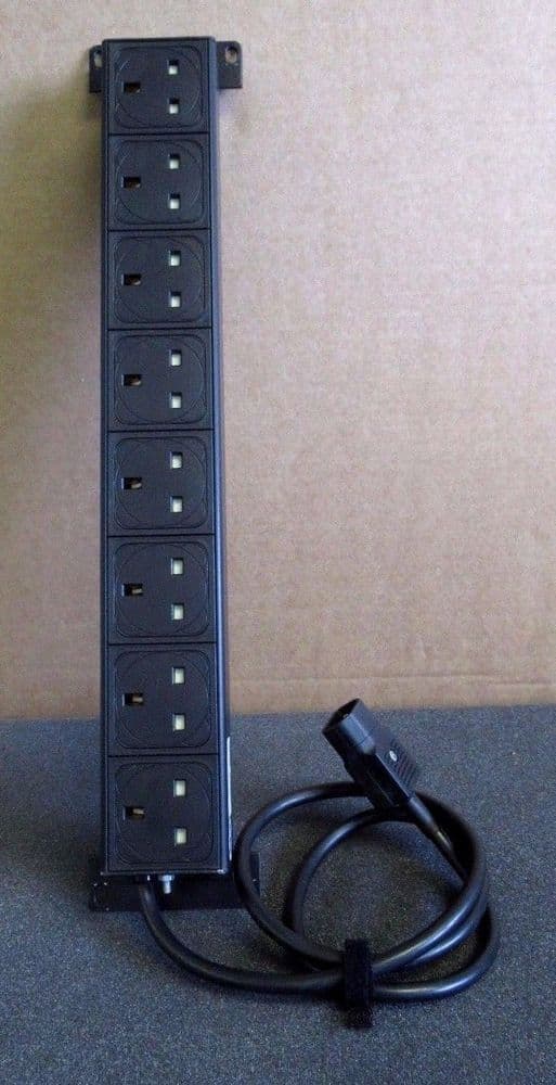 8 Way IEC Plug Power Distribution Unit 250V 13A 2U Strip PDU Extension Lead