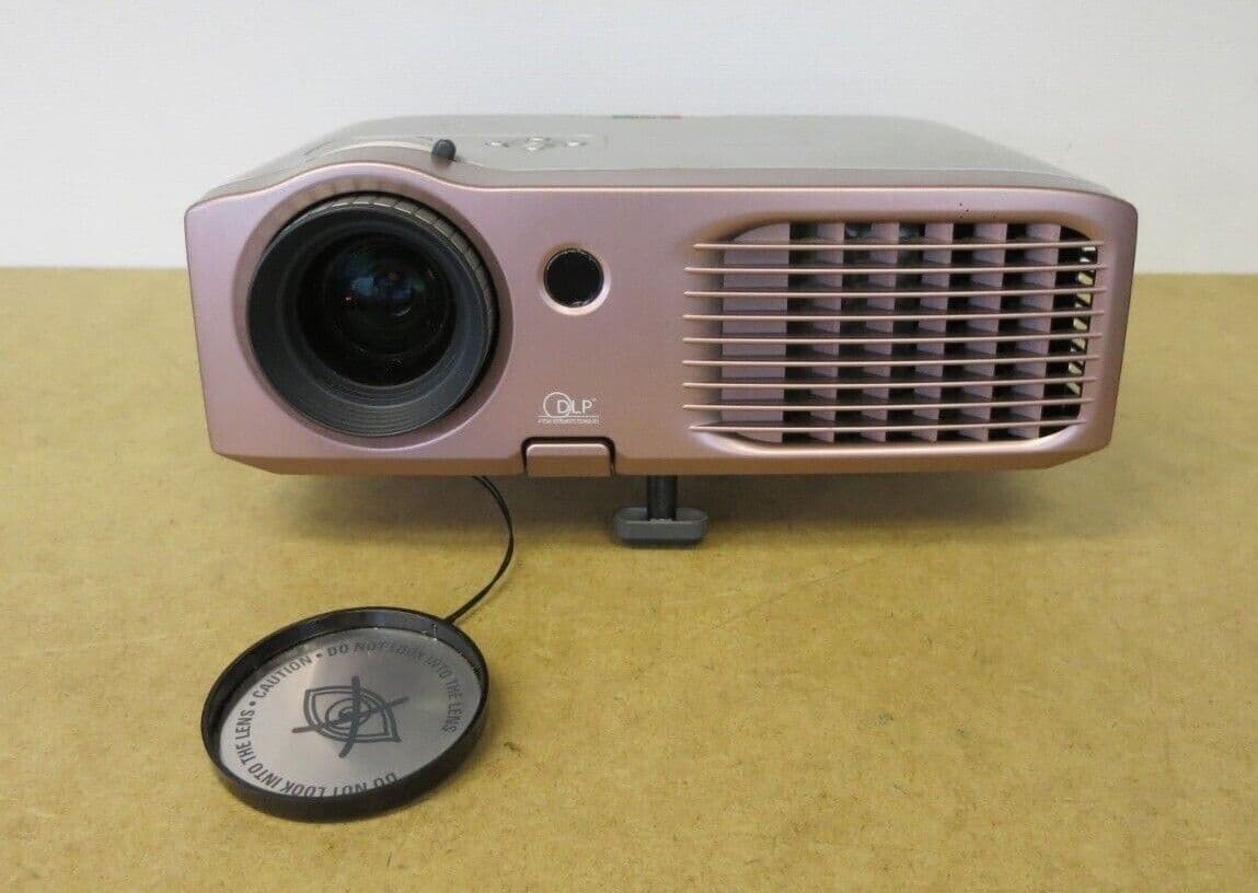 ACCO NOBO DMD Projector Display X23M With Connecting Cables And Carry Case