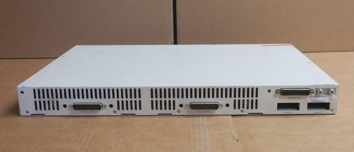 Alcatel-Lucent OmniSwitch OS6850-P24L PoE 20x 10/100 RJ45 4x Combo Port Switch