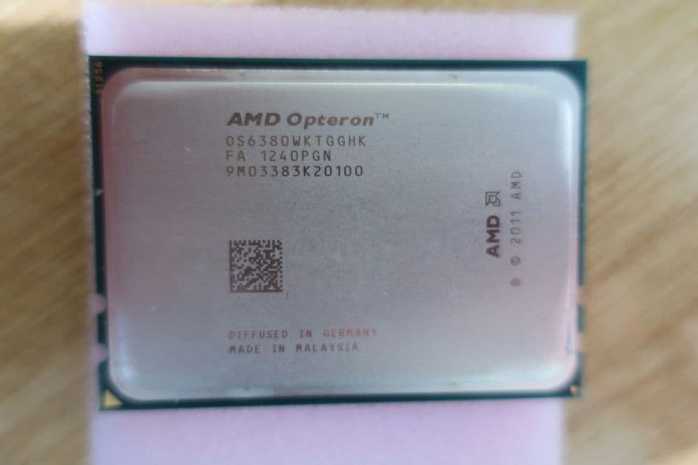 AMD Opteron 6380 OS6380WKTGGHK - 16 Sixteen Core 2 50GHz 16MB G34 ...