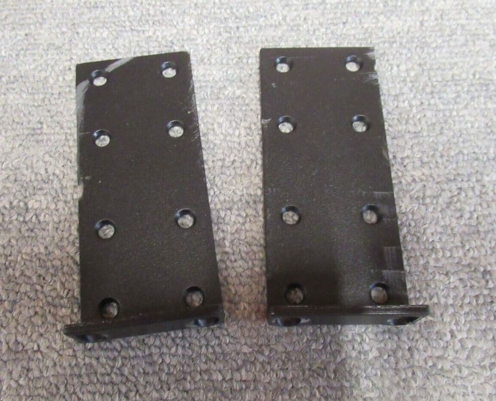 APC 870-5267 Pair Of 1U Vertical PDU Rack Ear Mounting Bracket