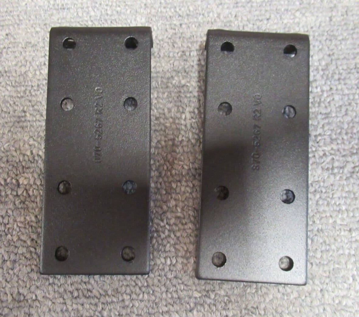APC 870-5267 Pair Of 1U Vertical PDU Rack Ear Mounting Bracket