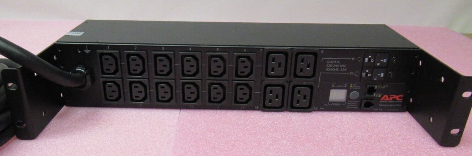 APC AP7822 Metered Rack PDU 2U 32A 230V 12x C13 & 4x C19 Power Distribution Unit 1