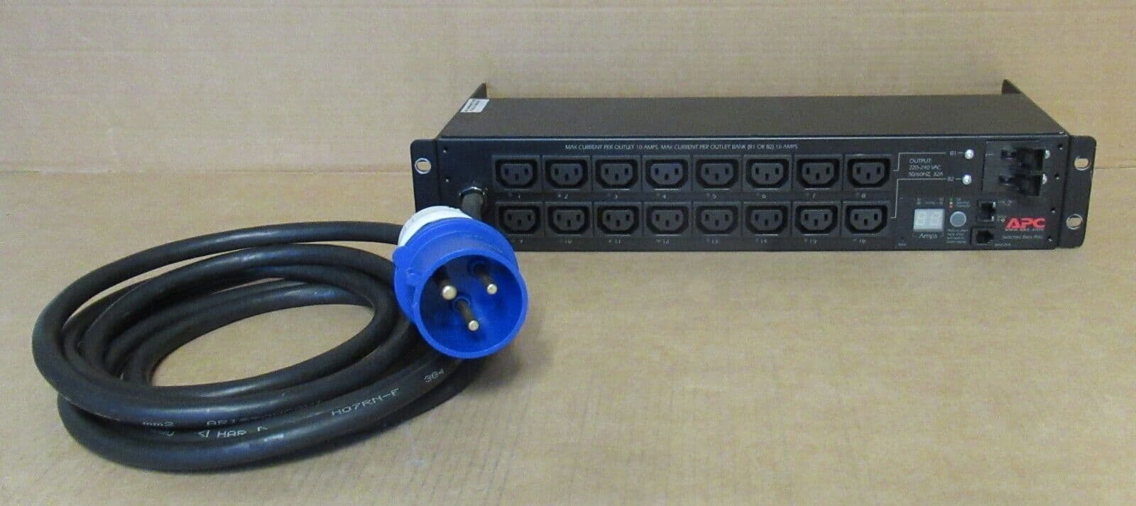 APC AP7922 Rackmount Power Distribution Unit PDU Switched 2U 32A 230V & x28;16& x29;C13