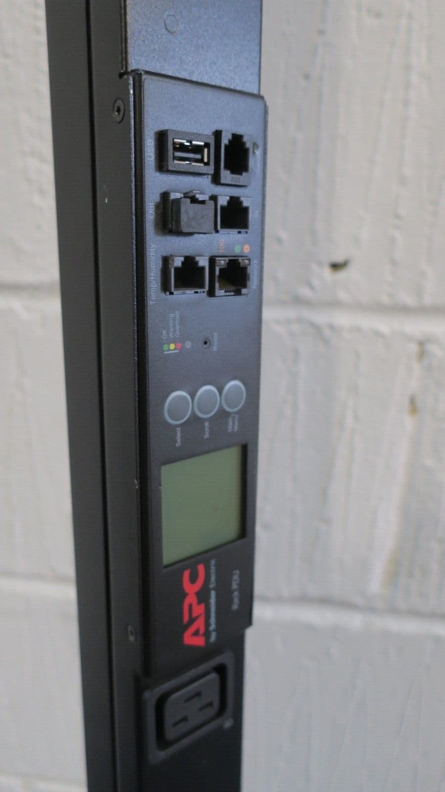 APC AP8459EU3 2G Metered ZeroU 21 x C13 & 3 x C19 16A 230V Power Rack ...