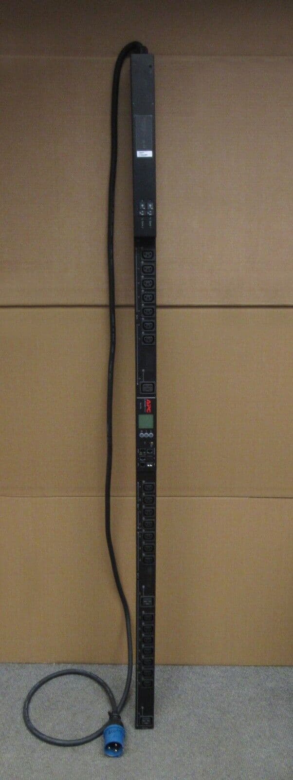 APC AP8653 21xC13 3xC19 ZeroU Switched Rack PDU Power Distribution Unit ...