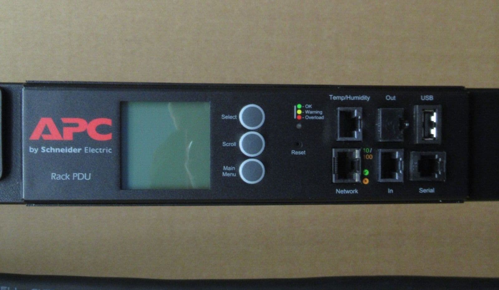 APC AP8653 21xC13 3xC19 ZeroU Switched Rack PDU Power Distribution Unit 230V 32A