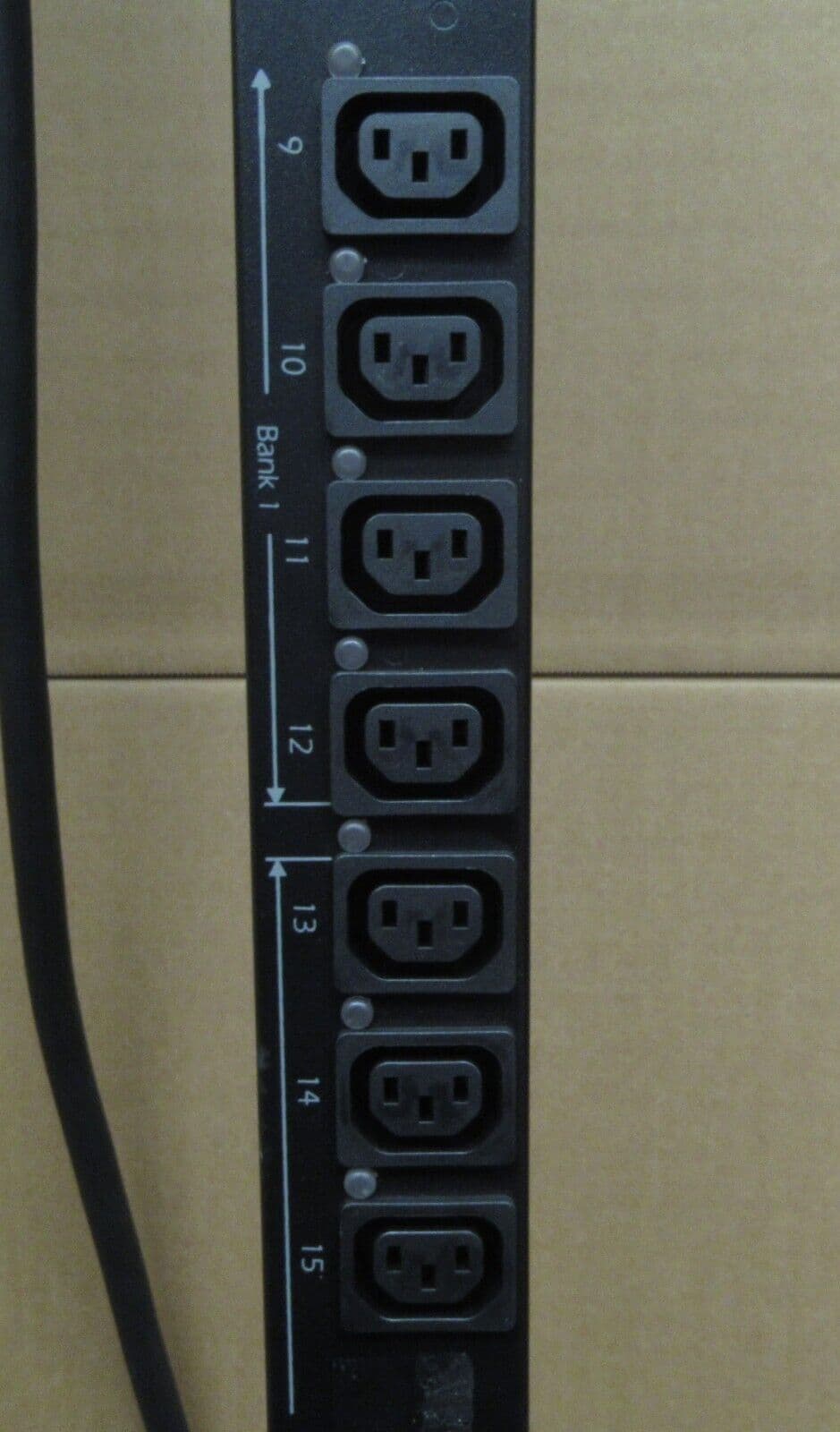 Apc Ap8653 21xc13 3xc19 Zerou Switched Rack Pdu Power Distribution Unit