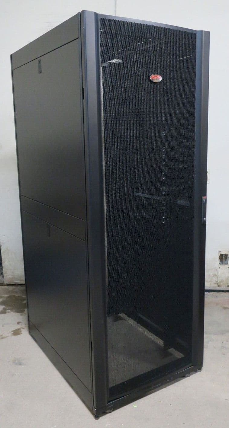 APC AR3150 Netshelter SX 42U Wide 750mm x 1070mm Server Rack Cabinet ...