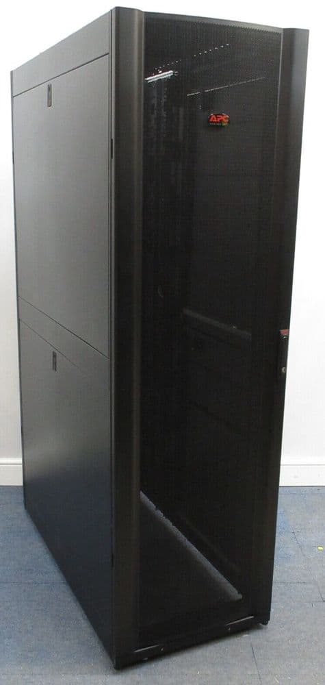 APC AR3300 NetShelter SX Server 19" 600mm x 1200mm Networking Rack ...