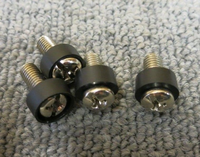 APC AR8602 Horizontal Cable Manager 1U Single Side with Cover / Strews