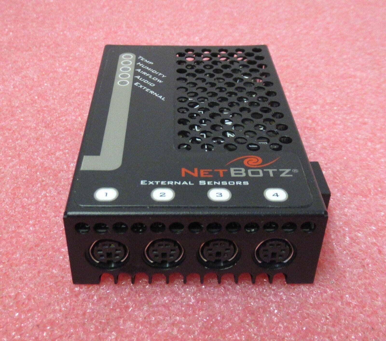 APC NBPD0122 NetBotz External Sensor Pod 120 Environment Monitoring Device