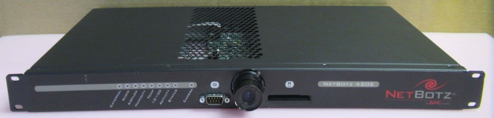 APC NETBOTZ 420E Rack Mount Appliance Monitoring With Camera/Rack Ears ...