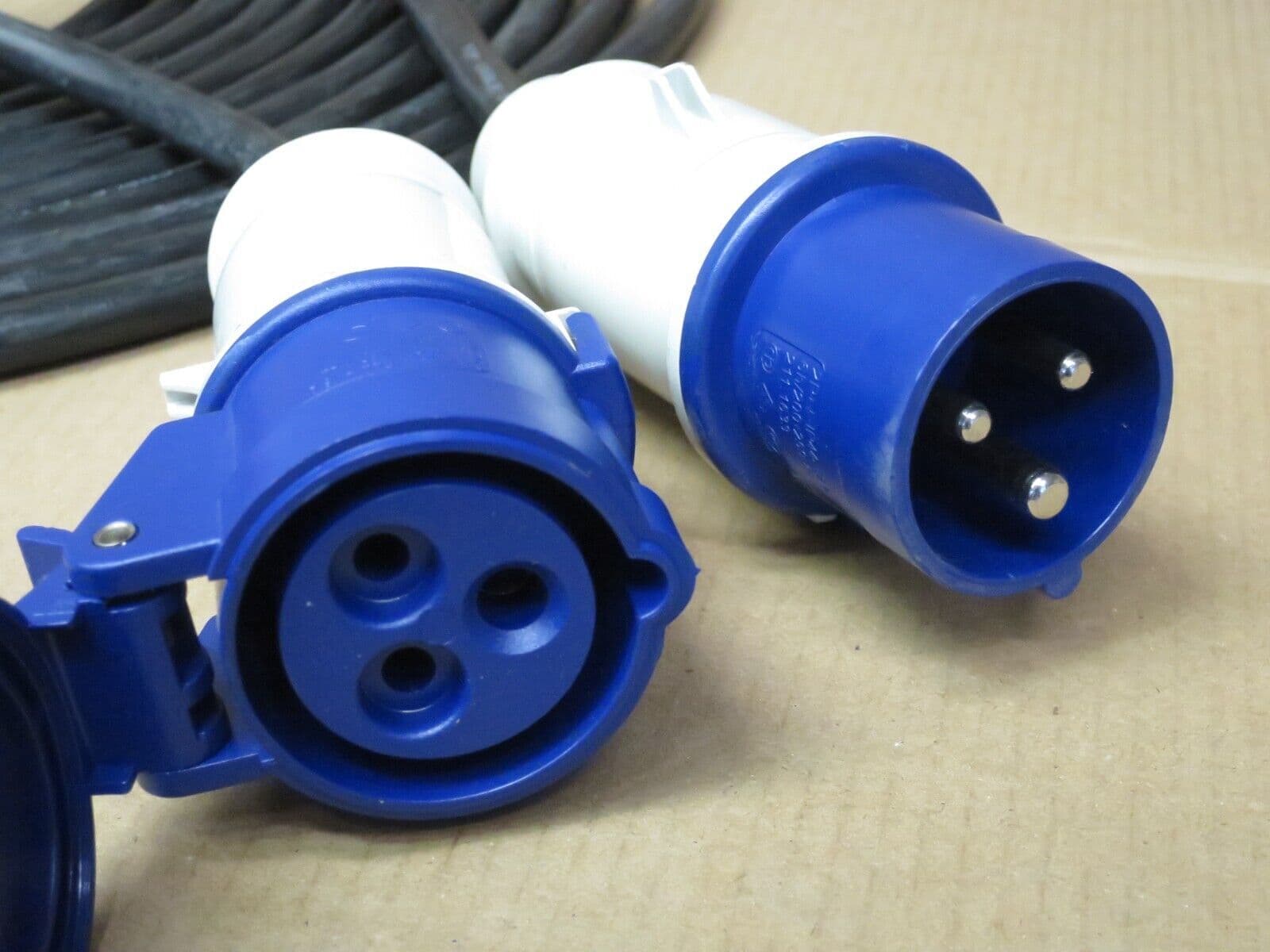 APC PDX316IEC-1080 Modular Power Distribution Extender Cable 3 Wire 16A ...