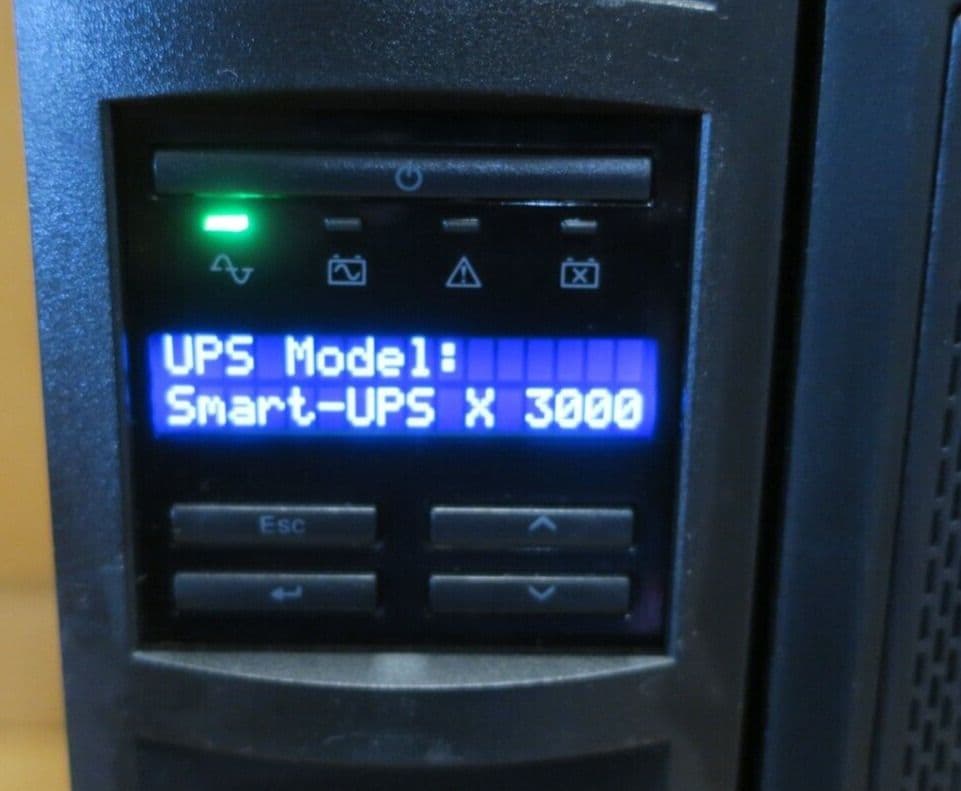 APC Smart-UPS 3000VA 3kVA 2700W SMX3000HVNC 4U Tower / Rackmount UPS AP9631