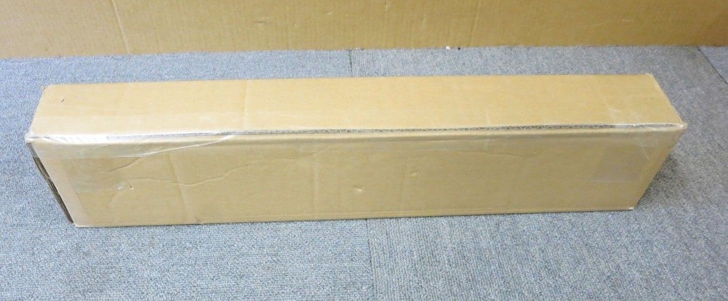 APC Smart-UPS New Universal 19" Left And Right Rack Rail Kit