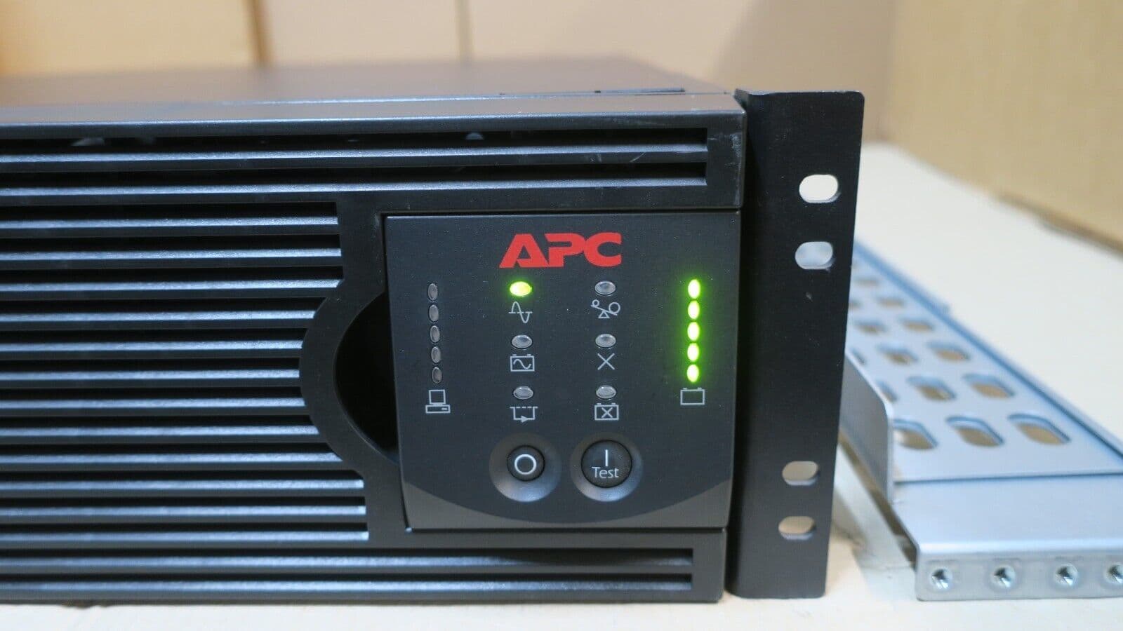 APC Smart-UPS RT SURTD5000XLI 5kVA 5000VA 3500W 3U 1Ph 240V Rackmount ...
