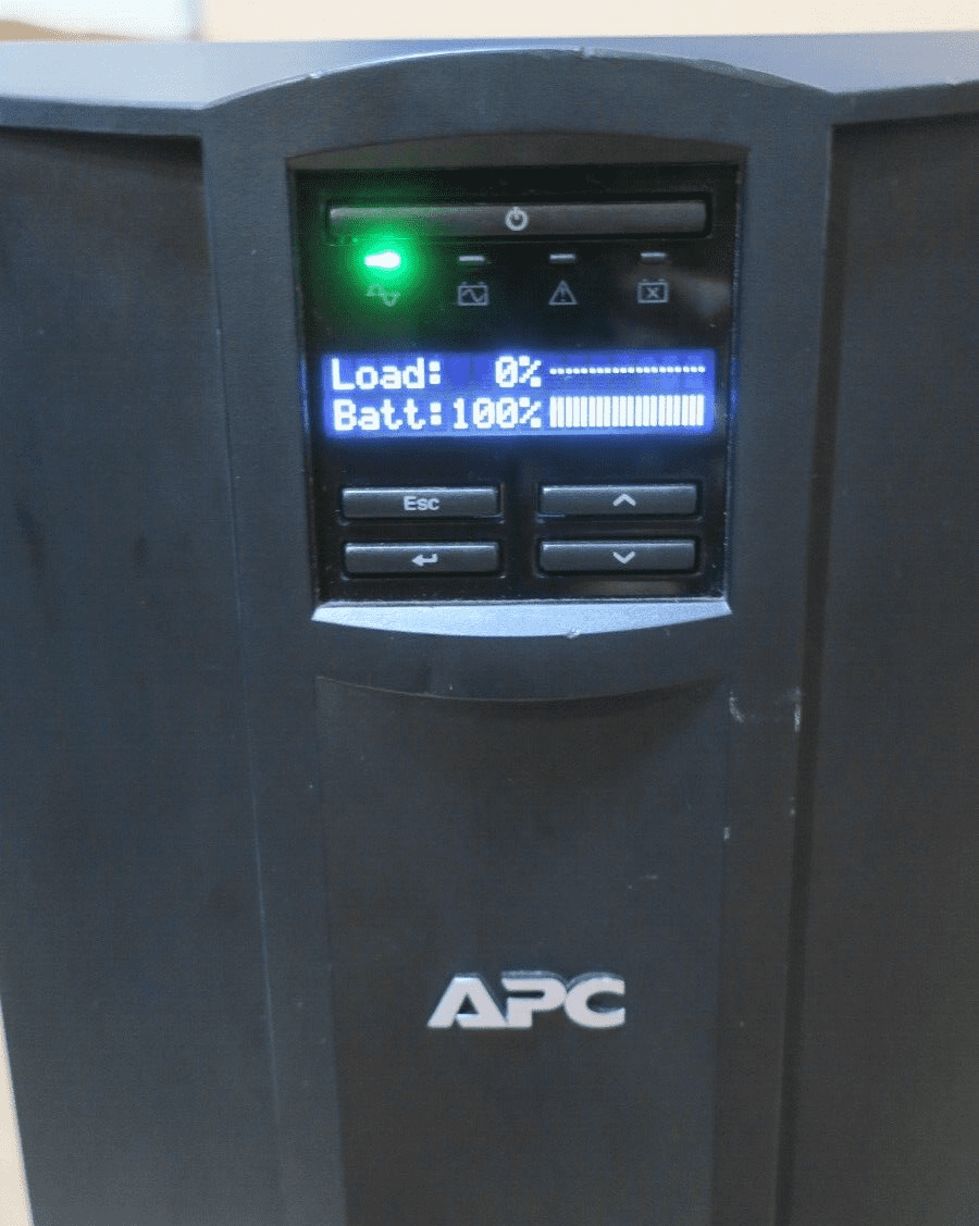 APC Smart-UPS SMT3000I 3000VA 2700W Tower UPS 230V 8x C13 - NEW ...
