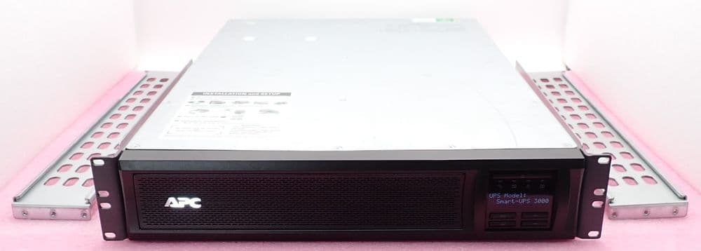 APC Smart-UPS SMT3000RMI2UC 3KVA 2700W 8x C13 1x C19 230V 2U Rack UPS ...