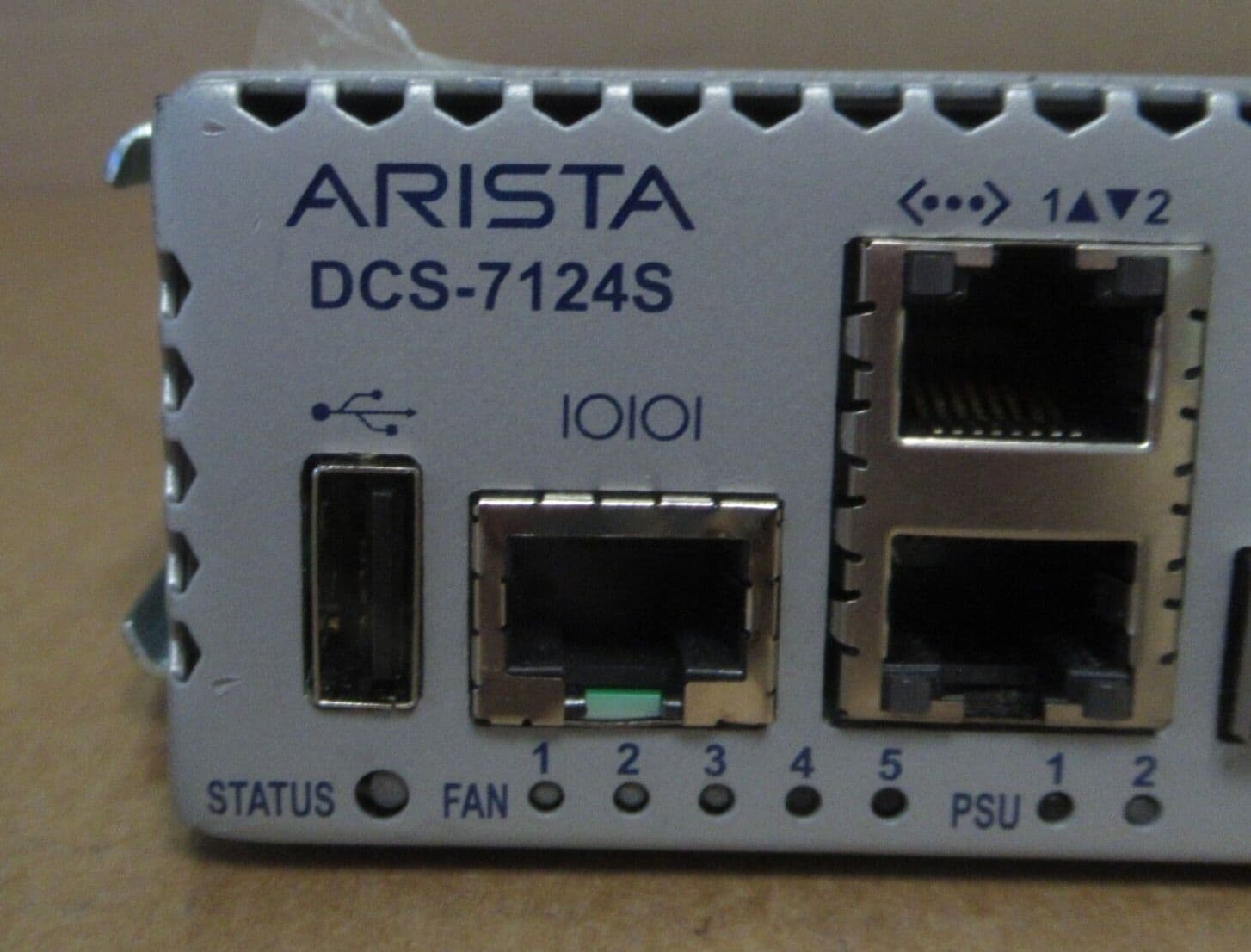 Arista DCS-7124S 24-Port 1/10GbE SFP 1U L2/3 Managed Switch B2F 2x 760W PSU