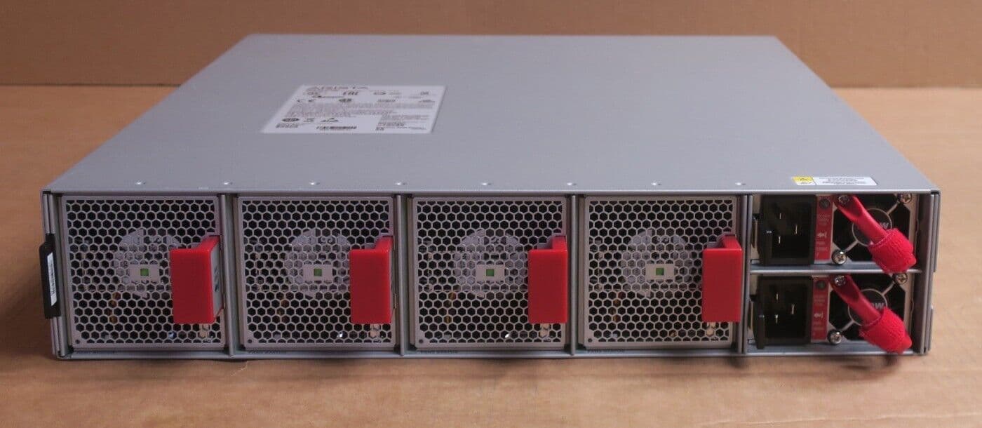 Arista DCS-7170-64C 64x 100GbE QSFP 2x 10G SFP L2/L3 Managed Switch ...