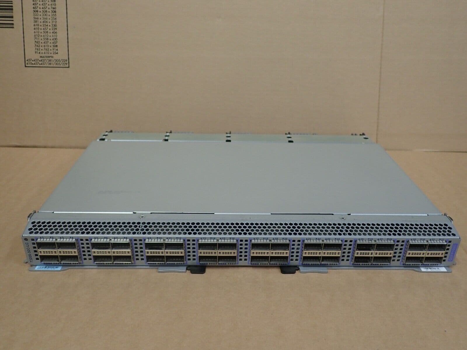 Arista DCS-7320X-32C-LC linecard for 7304 7308 Series 32 port 100GbE QSFP