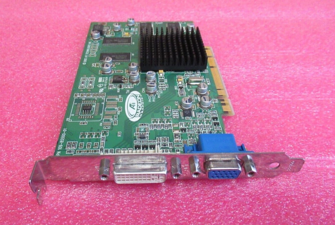 ATI Radeon 109-85500-01 1028551400 7000 32MB DVI VGA PCI Desktop ...