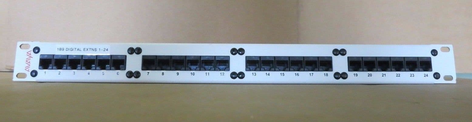 AVAYA 19" 24 PORT PATCH PANEL RJ45 Cat-5 700012909